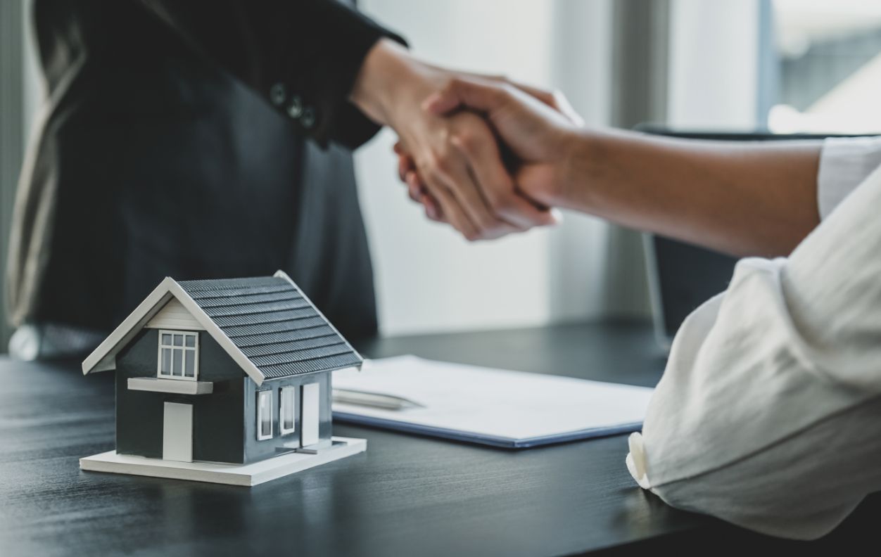 How to Identify and Invest in Pre-Foreclosure Properties